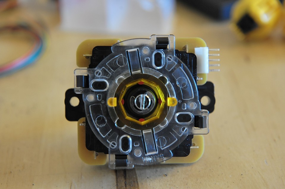 how to mod an iCade's stick and buttons • my glass eye